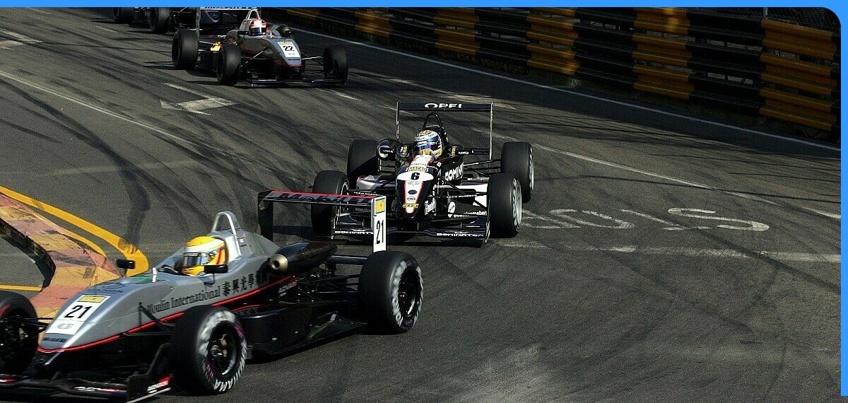 Video - Hamilton und Rosberg: Macau-Crash 2004 - Formel 1