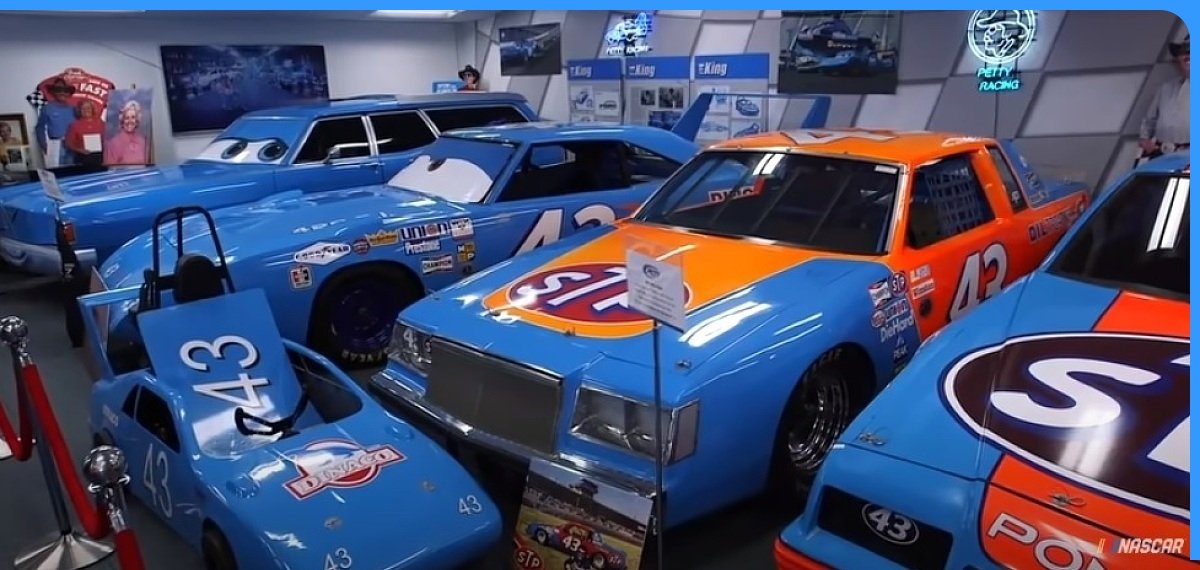 NASCAR: Mit Richard Petty und Dale Inman durchs Petty Museum