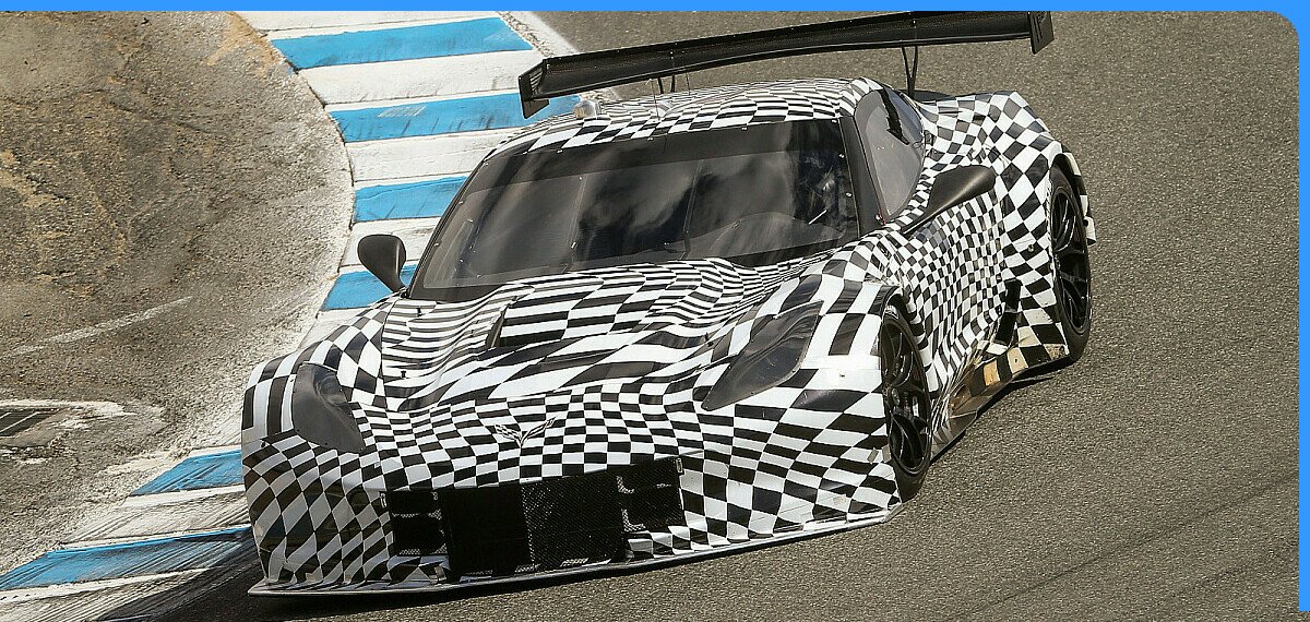 Überraschungsauftritt der neuen Corvette C7.R - IMSA