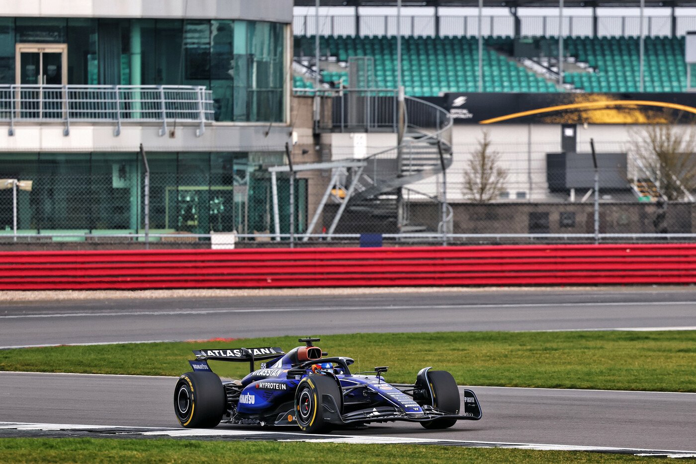 Williams FW47 2025: Todas las imágenes