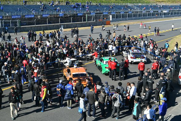 DTM in Japan: Spektakulärer Auftritt bei Super GT